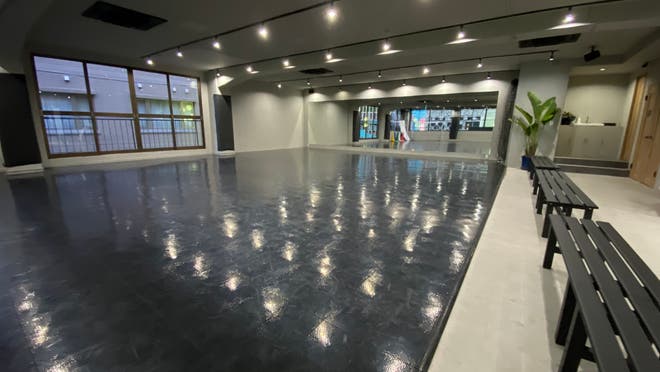 大泉学園駅徒歩1分!国際大会やプロリーグでも使用される最新スポーツコートに観客席を設けたマルチレンタルスペース!の写真10