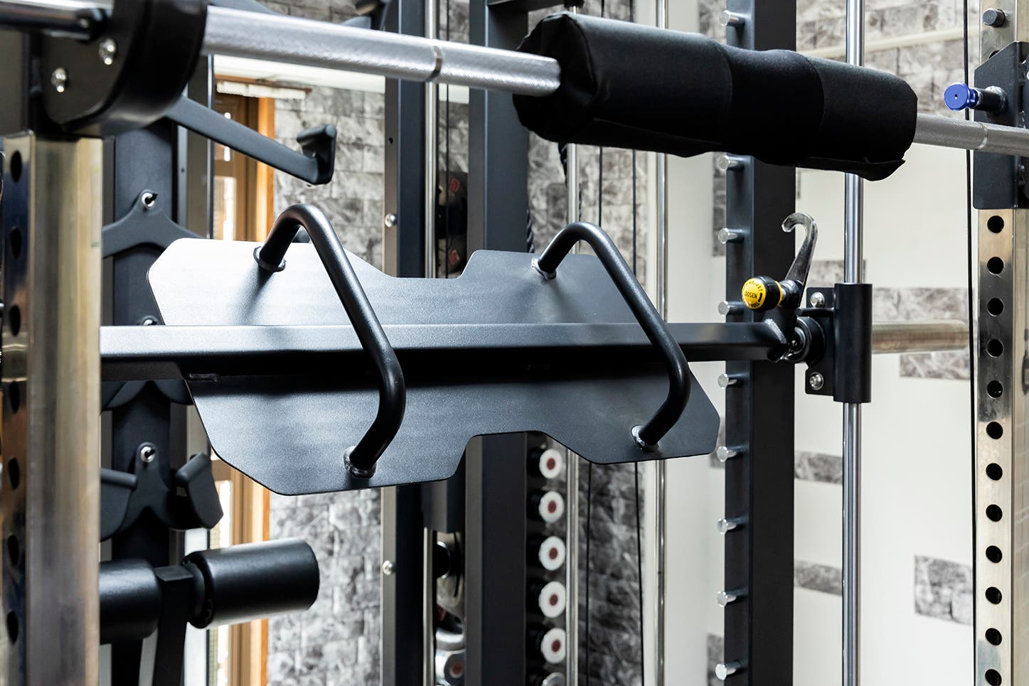 【京橋駅徒歩3分】京橋地域最安値当日予約可能の個室レンタルフィットネスジム！全面鏡張！ヨガやパーソナル可能！の写真5