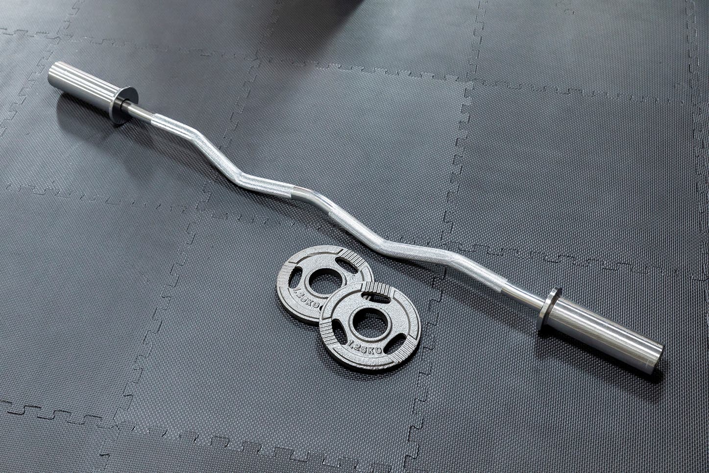 【京橋駅徒歩3分】京橋地域最安値当日予約可能の個室レンタルフィットネスジム！全面鏡張！ヨガやパーソナル可能！の写真8