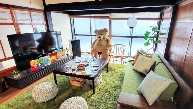 ★高山駅より15分★女子会★パーティー★飲み会★30㎡スタジオ★駐車場★65型大型テレビ★撮影★ボドゲの写真1