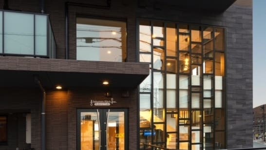 原駅徒歩3分。全面ガラス張りの明るいカフェを丸ごとレンタルプラン!の写真3