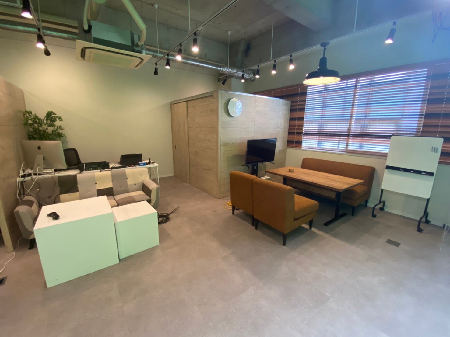 大阪・南堀江　四ツ橋駅からスグ！クロマキー対応スタジオの写真2