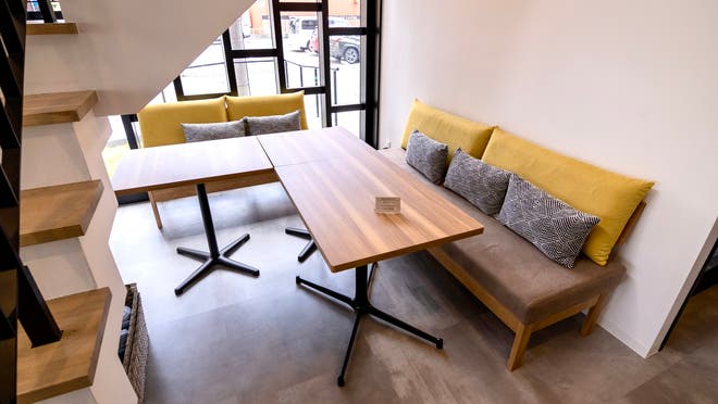 原駅徒歩3分。全面ガラス張りの明るいカフェを丸ごとレンタルプラン!の写真6