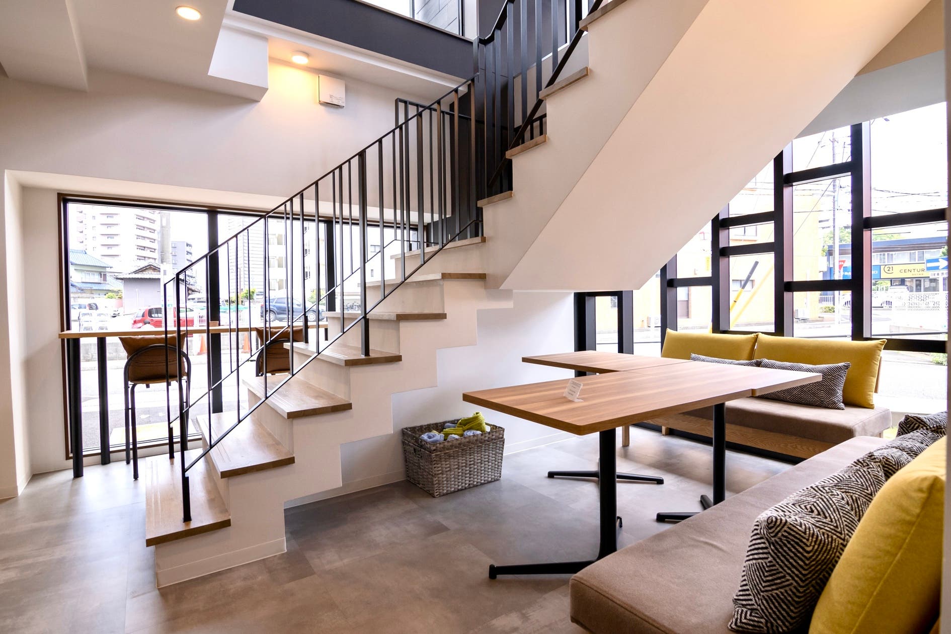 原駅徒歩3分。全面ガラス張りの明るいカフェを丸ごとレンタルプラン！の写真7