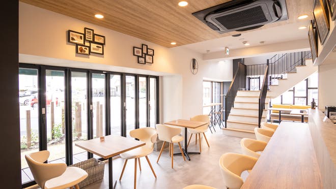 原駅徒歩3分。全面ガラス張りの明るいカフェを丸ごとレンタルプラン!の写真9