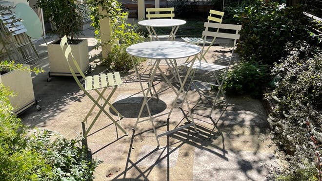 大塚駅から徒歩9分。一軒家をリノベしたおしゃれなブック&ガーデンカフェです。の写真16