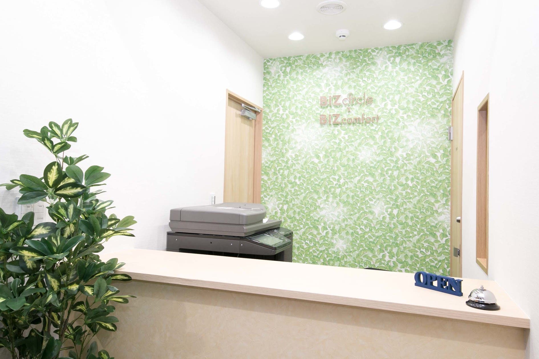 【名古屋伏見駅徒歩1分！】4名用会議室#Wi-Fi＃電源＃フリードリンク#ホワイトボードの写真3