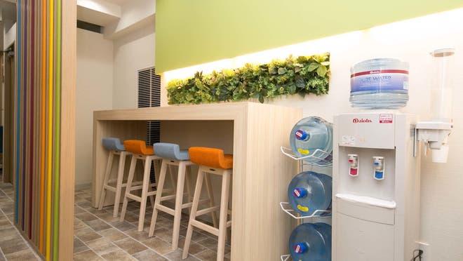 【名古屋伏見駅徒歩1分!】4名用会議室#Wi-Fi#電源#フリードリンク#ホワイトボードの写真5