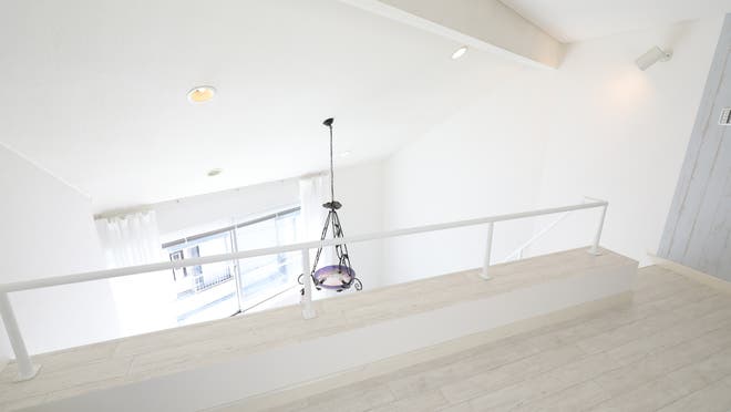 【奥渋フォトスタジオ Two Me 】自然光での撮影できる!白タイル(床)白壁、小さなスタジオの写真16