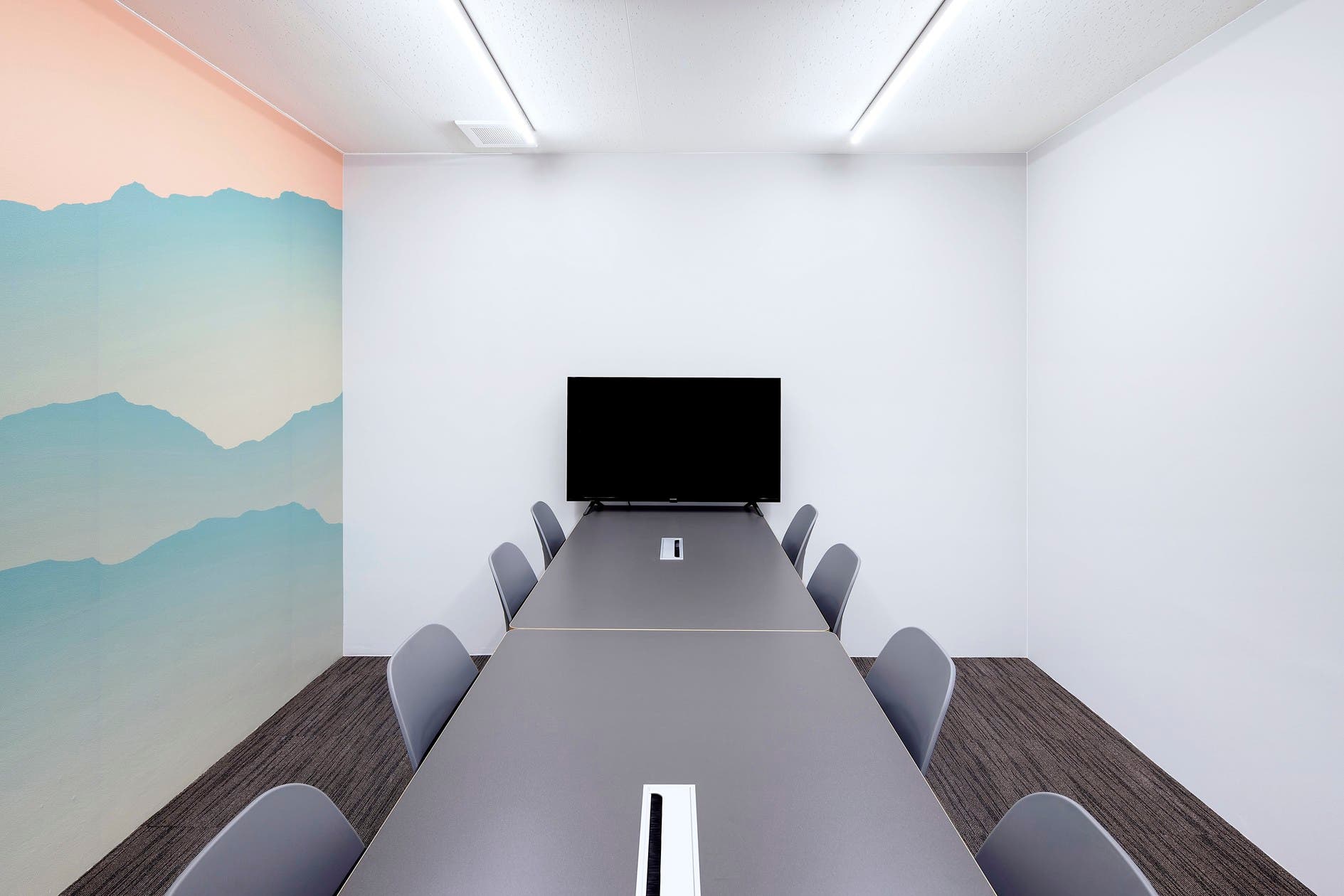 【大阪梅田｜茶屋町エリア】定員8名｜動画撮影🎥｜作業スペース｜毎回清掃🧹｜テレワーク💻｜除菌グッズ完備✨｜光回線導入🌠の写真1