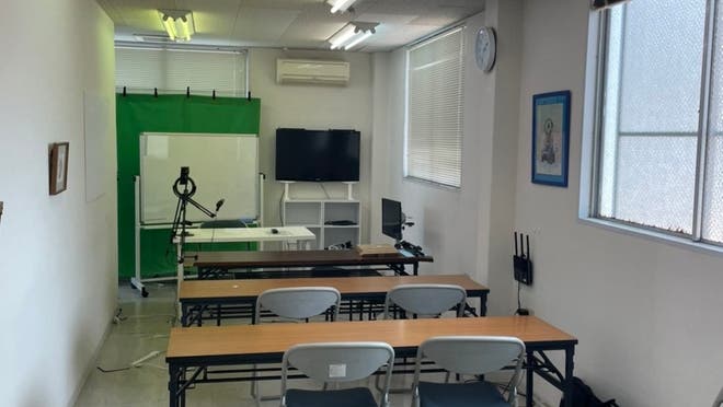 テレワークや撮影向けレンタルスペース 会議・テレワーク等に【飲食もOK】 JR吉塚徒歩2分の写真1