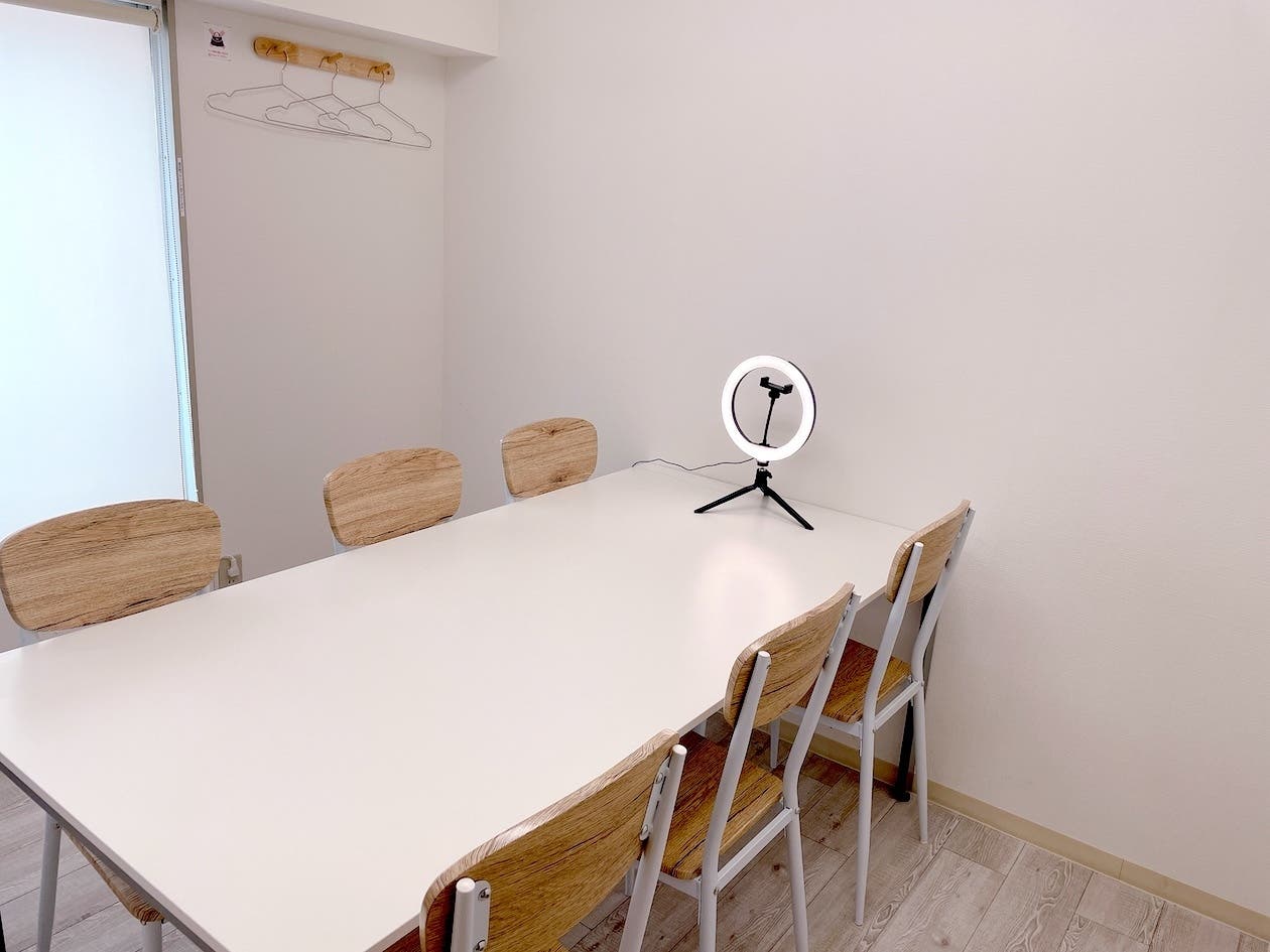 🎊好立地🎊｜🉐格安｜小田急線・町田駅2分❗｜高速WiFi⚡｜個室｜土足🆗｜24h｜Colormell 町田東店【A室】［〜6名］の写真5