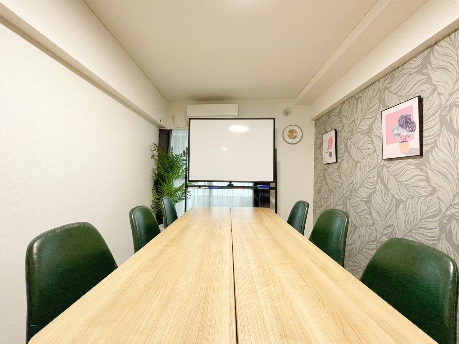 【FRIENDS XIV】恵比寿駅徒歩１分！会議、撮影、ボードゲーム、などで利用可能！WIFI、プロジェクター等無料！光回線の写真5