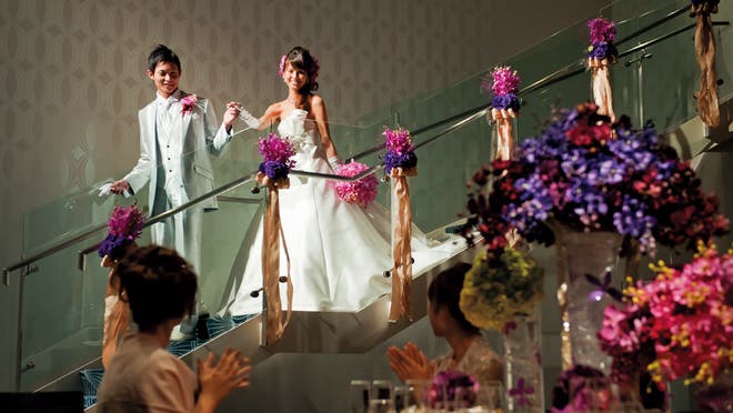 南浦和駅 徒歩8分 送迎バスあり パーティ ミーティング 各種 可能 最大220名 巨大シアター 360度 大スクリーン ルクアの写真2