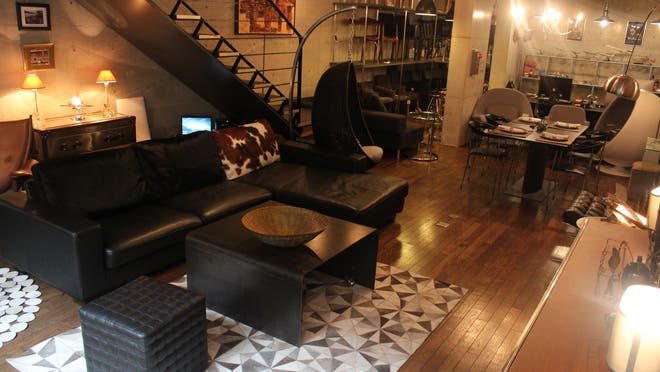 【中目黒・祐天寺】家具屋をスタジオに!ここでは人も芸術品。圧巻の雰囲気のインテリアスペースの写真4