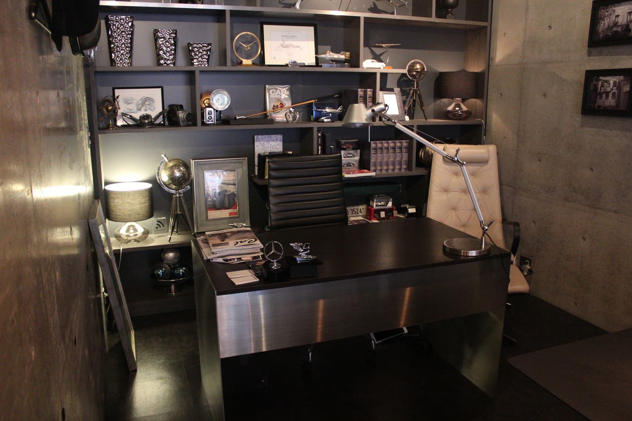 【中目黒・祐天寺】家具屋をスタジオに！ここでは人も芸術品。圧巻の雰囲気のインテリアスペースの写真7