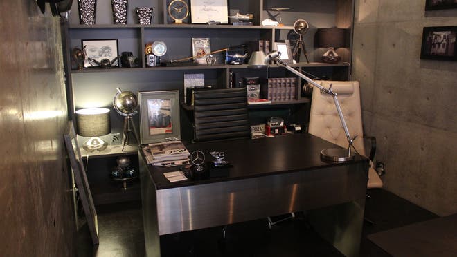 【中目黒・祐天寺】家具屋をスタジオに!ここでは人も芸術品。圧巻の雰囲気のインテリアスペースの写真7