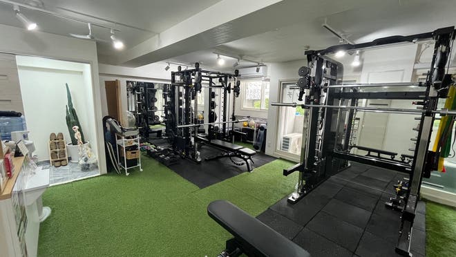 高性能ウェイトマシン付き芝生プライベートジム!パーソナルトレーニング・撮影・貸し切りトレーニングなどに!の写真12