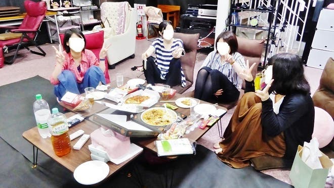 神奈川県横浜市 "日本一" 圧倒的大激安「200インチシアターTVゲームルーム」 5部屋・348設備が「無料で使い放題」の写真30