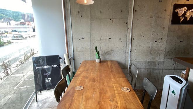 新下関駅より徒歩9分の近隣が大学とオフィス街です。の写真2