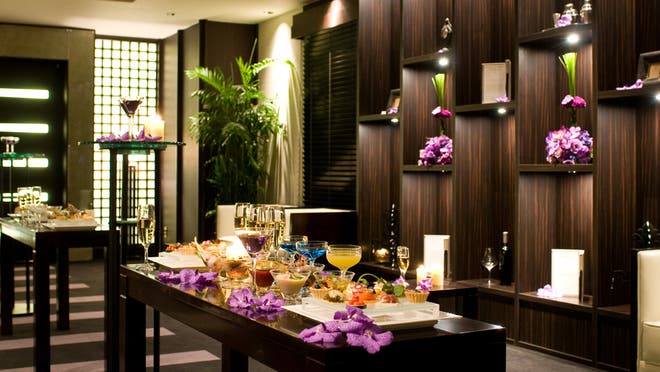 南浦和駅 徒歩8分 送迎バスあり モダンな空間 セミナー ミーティング 同窓会 忘年会 パーティ 可能 最大90名 サンマリノの写真3