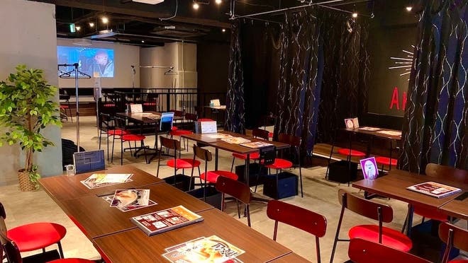 【下見可】千種駅から徒歩1分!(56坪/大型プロジェクター&マイク完備/イベント/パーティーなどに最適)の写真1