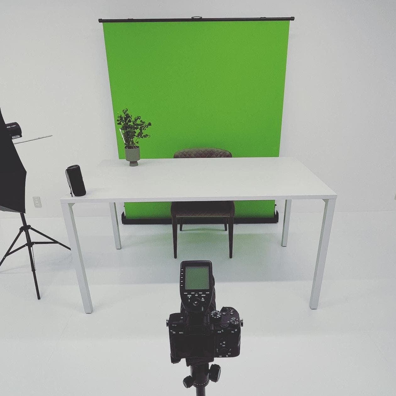 無料貸し出し  ④自立式グリーンバック（W160×H1200）の画像1