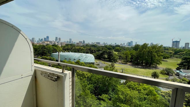 1001【新宿御苑前駅2分】4000円/1h★自然いっぱいの眺望×10階◎備品全て無料・最大23名着席可のおしゃれスペース♪の写真4