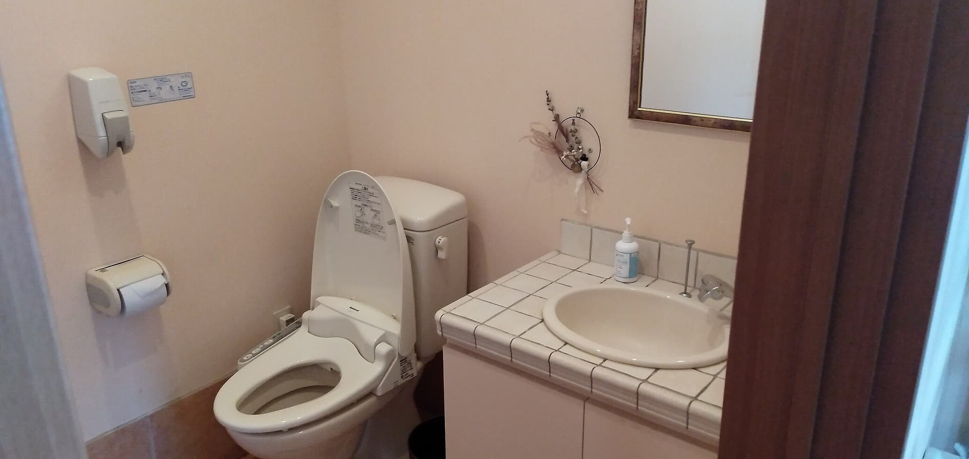 近鉄富田駅徒歩２分のカフェスペースの写真6