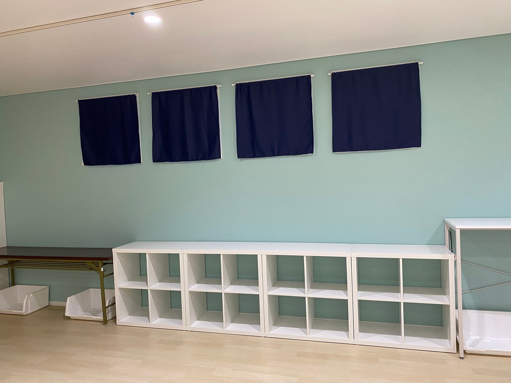 定員15名 床は清潔感のある白いクッションフロアです。 ※ 土足・ヒールでの入室は厳禁。 裏底が白のシューズをご着用ください。の写真10