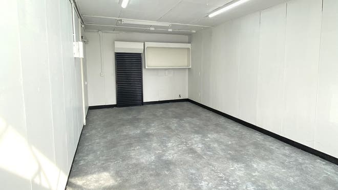 【柏森駅徒歩4分】8坪1階スペース!駐車場無料♪の写真1