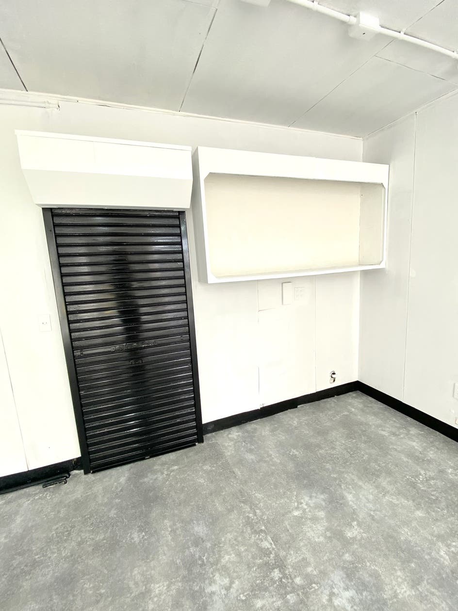 【柏森駅徒歩4分】８坪1階スペース！駐車場無料♪の写真2