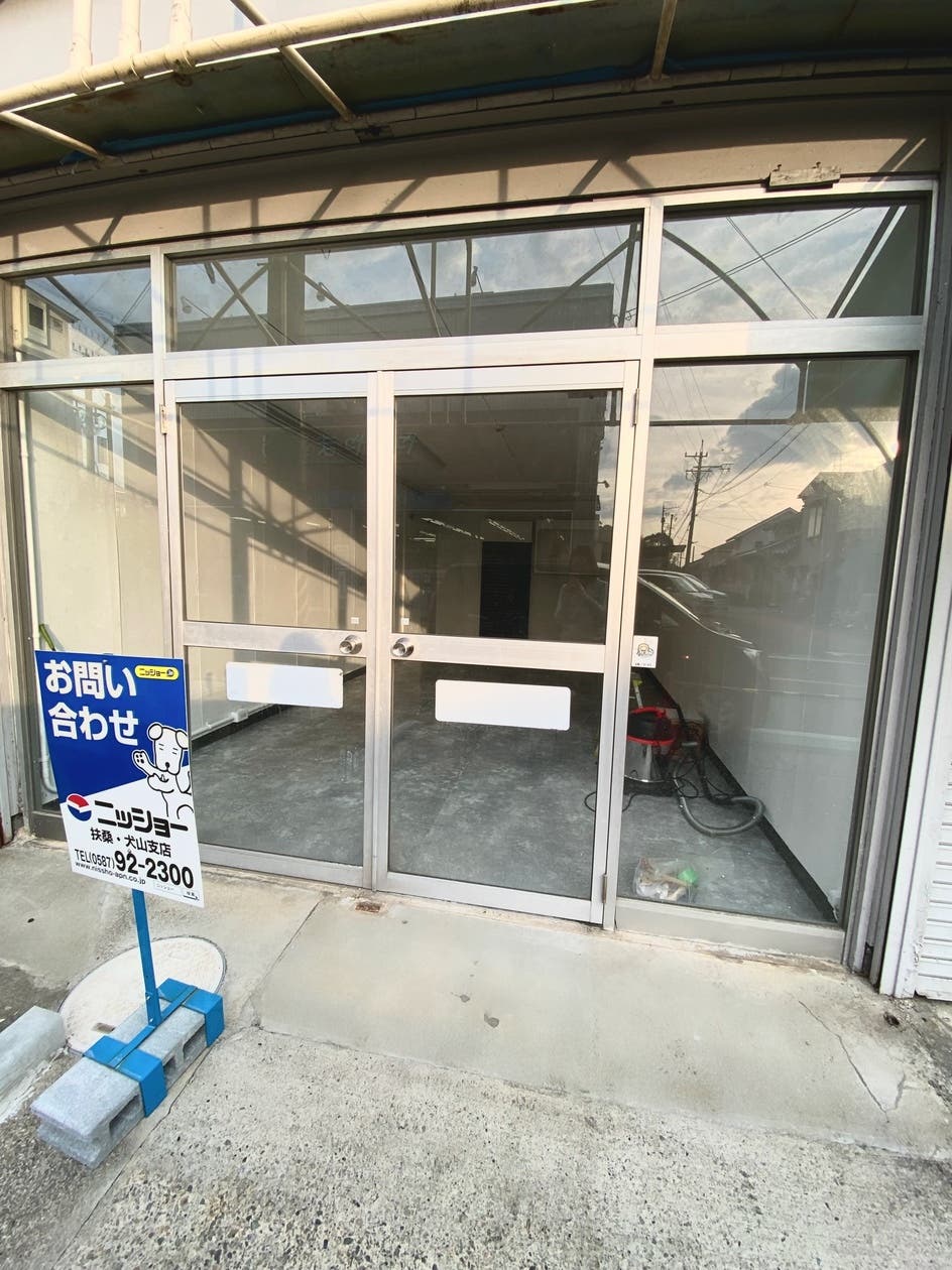 【柏森駅徒歩4分】８坪1階スペース！駐車場無料♪の写真4