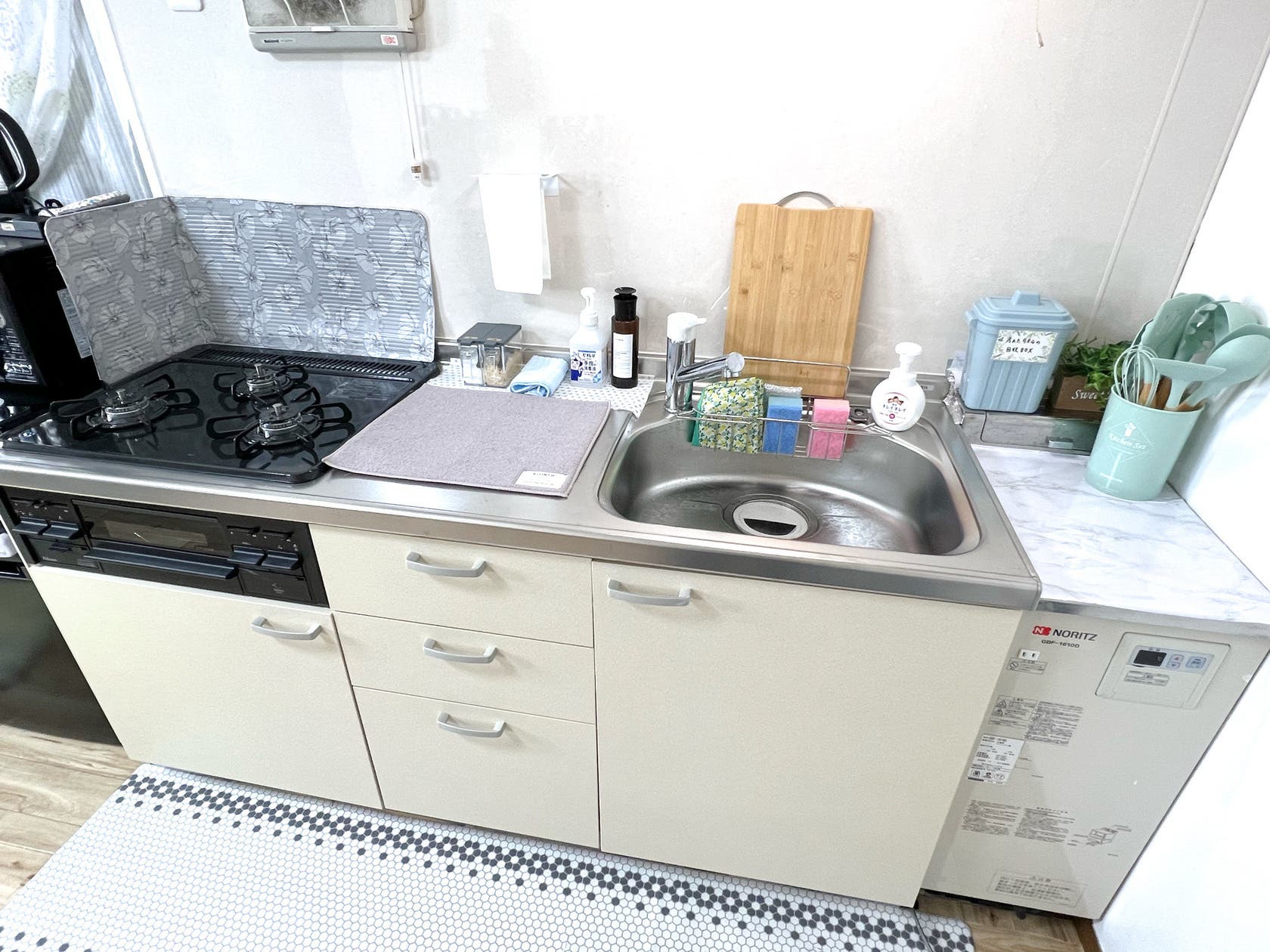 インスタ映え✨️ゴミ捨て可！自然光も入る池袋駅5分のスペース💎ミシン・DVD/Blu-rayプレイヤーありの写真8