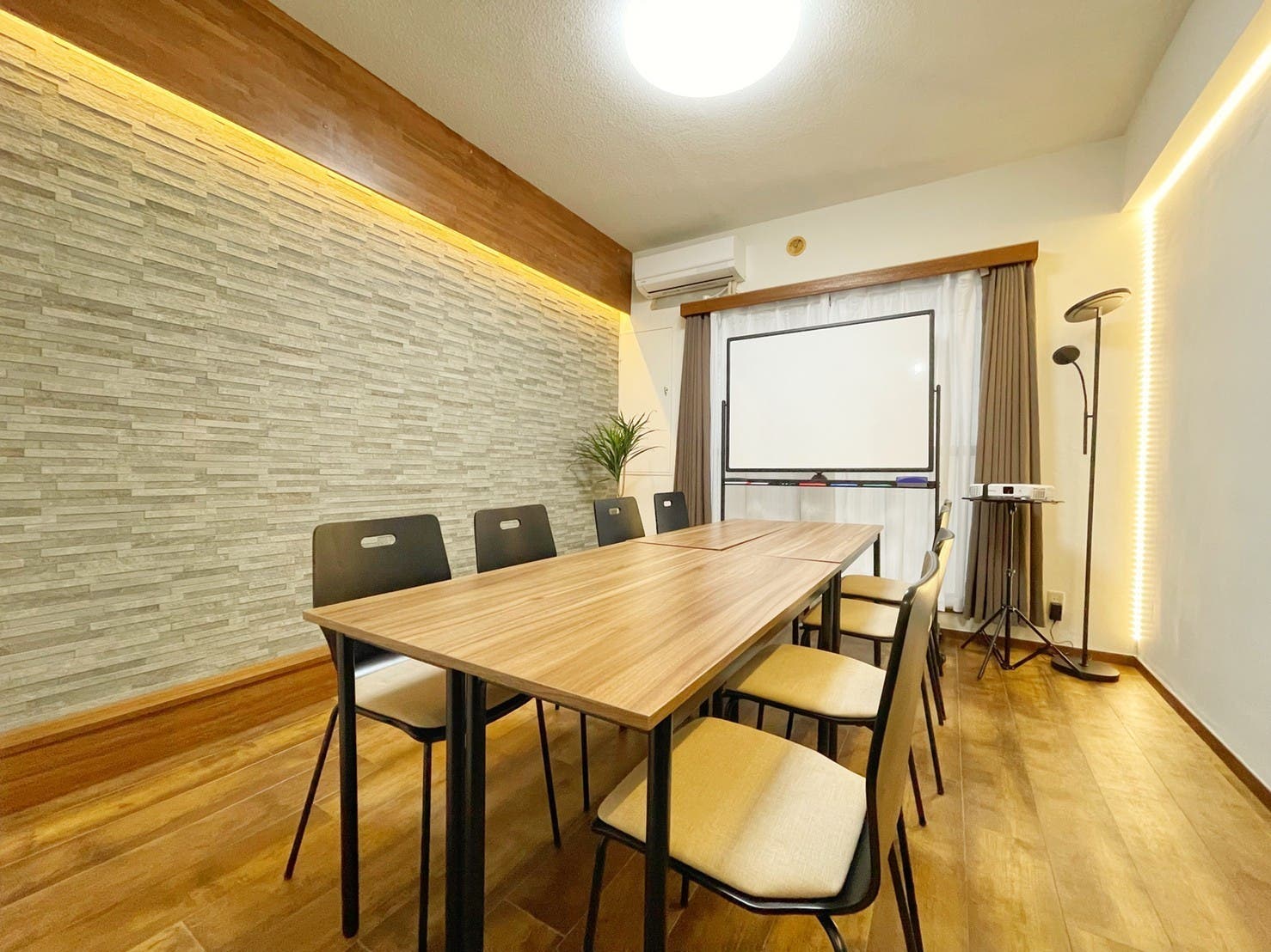 【名駅 AKI-Salon】🌸東山線1番出口徒歩2分🌸エステ研修・整体/セミナー/面談･面接/自習室/YouTube撮影もOK！の写真10