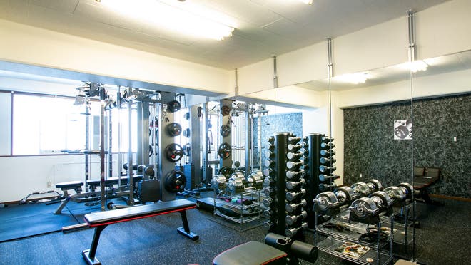 新大阪駅徒歩3分のプライベートレンタルジム|パーソナルジムの設備をそのままお使いいただけるレンタルジムです♪の写真2