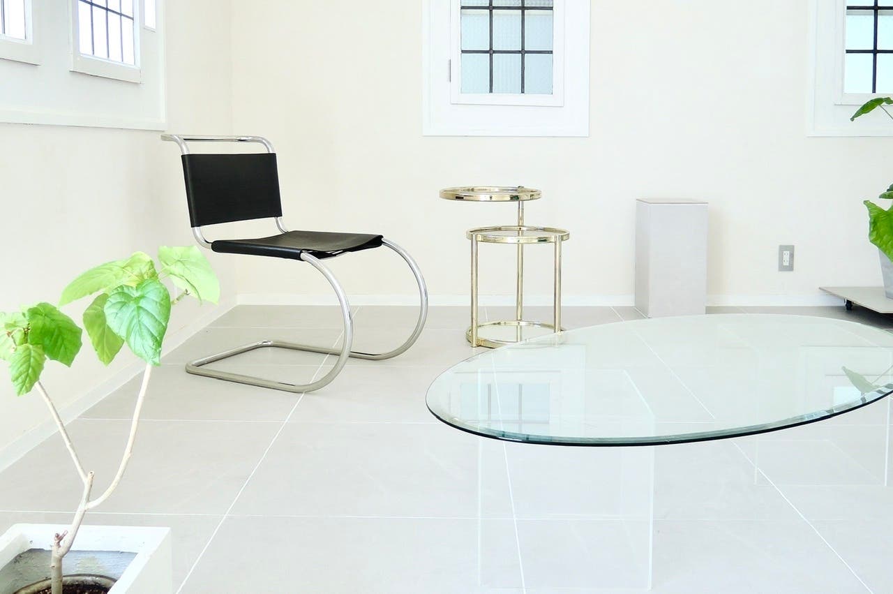 ガラステーブルの画像1