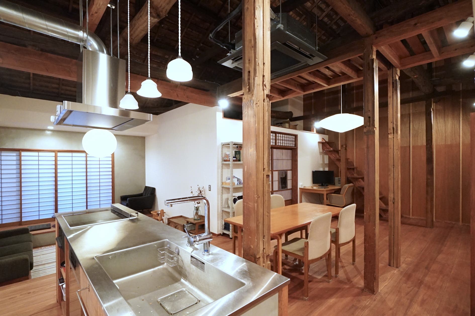 【築90年ハウススタジオ】さんかく屋根の古民家の写真4