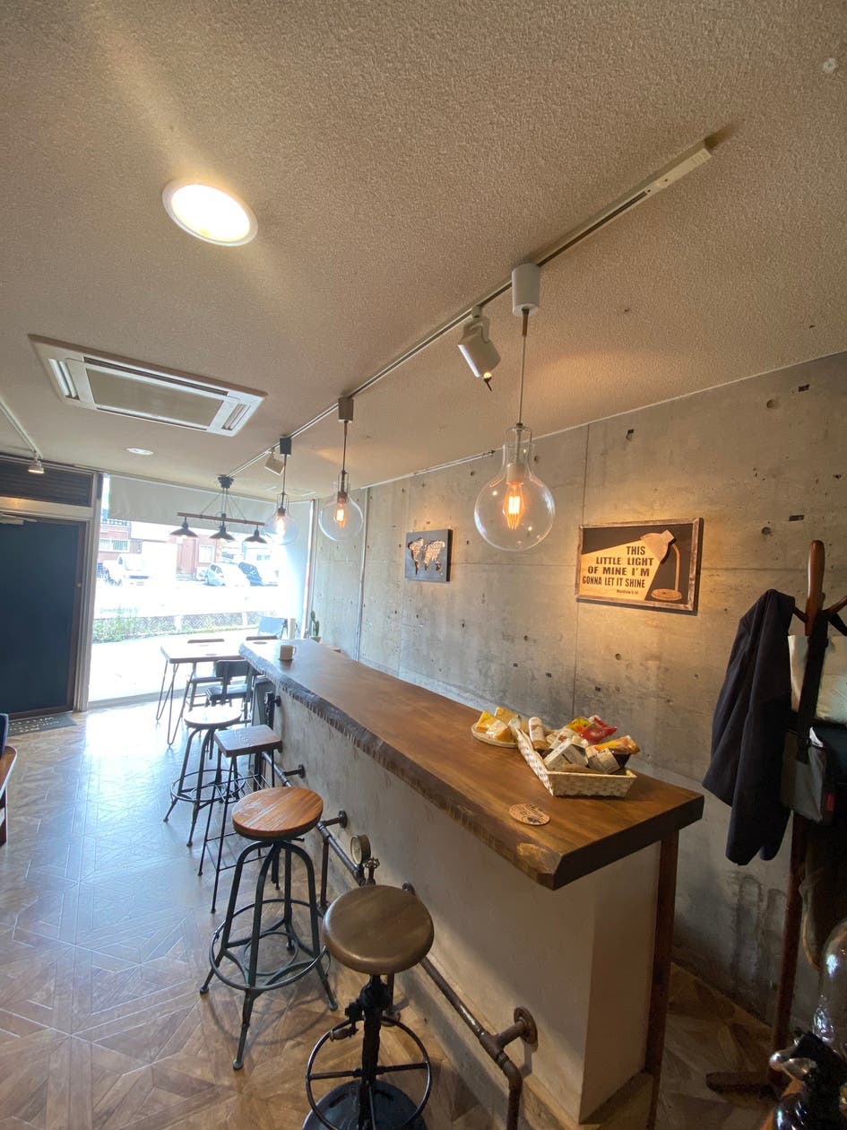 新下関駅より徒歩9分の近隣が大学とオフィス街です。の写真4