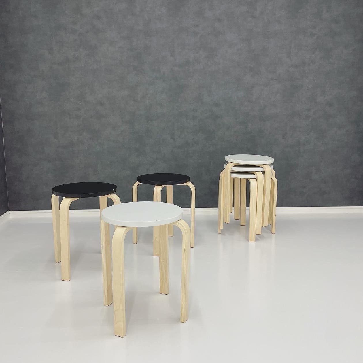 無料貸し出し　⑨スタッキングチェアの画像1