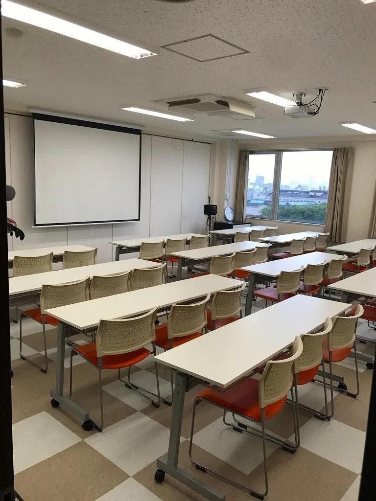 【施設利用料のみ/備品無料貸出】見晴らしのいい会議室　ルームBの写真4