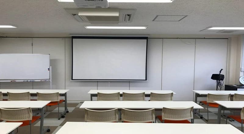 【施設利用料のみ/備品無料貸出】見晴らしのいい会議室　ルームC