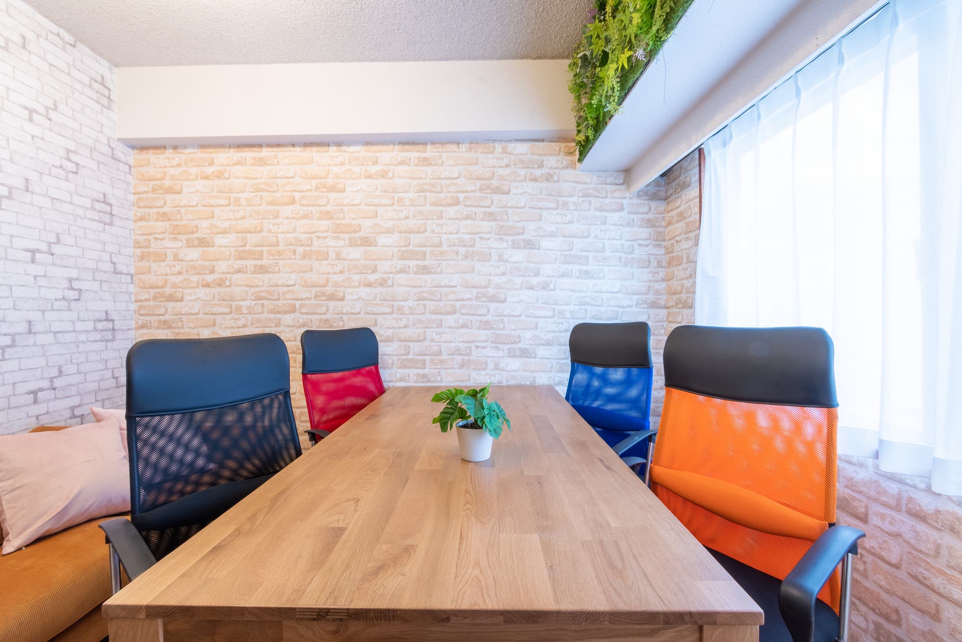 スペモ🏠激安🎉爆速Wi-Fi⛈️⚡️超駅チカ❗新大阪駅1分🎥テレワーク・オンラインMTG💻会議室🌙302_Connect新大阪の写真9