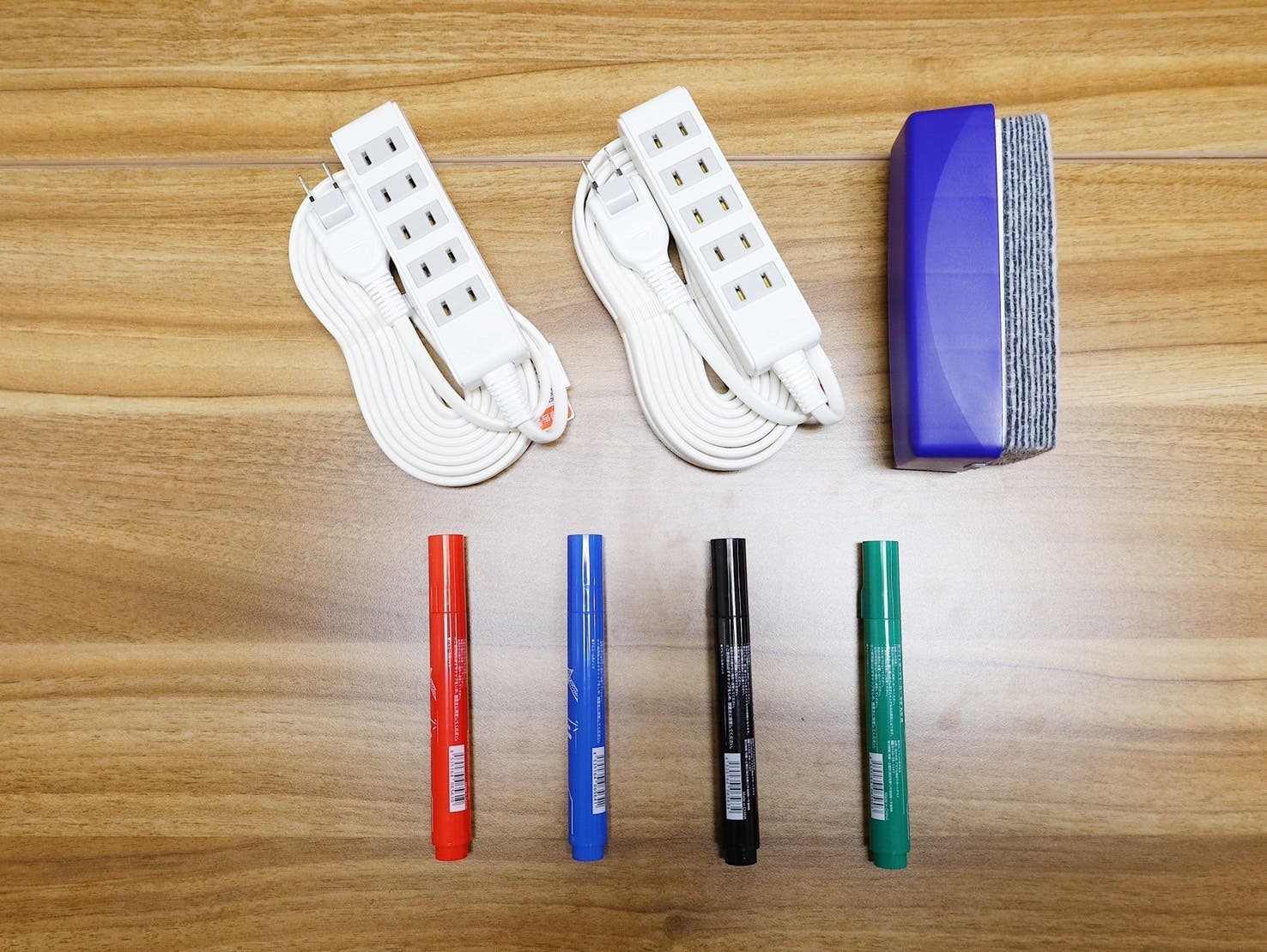 ★新宿西口駅D5出口から徒歩30秒★新宿駅から徒歩2分!土足OK!飲食持込可!会議/ボドゲ/女子会で利用可能!貸会議室KS2新宿の写真15