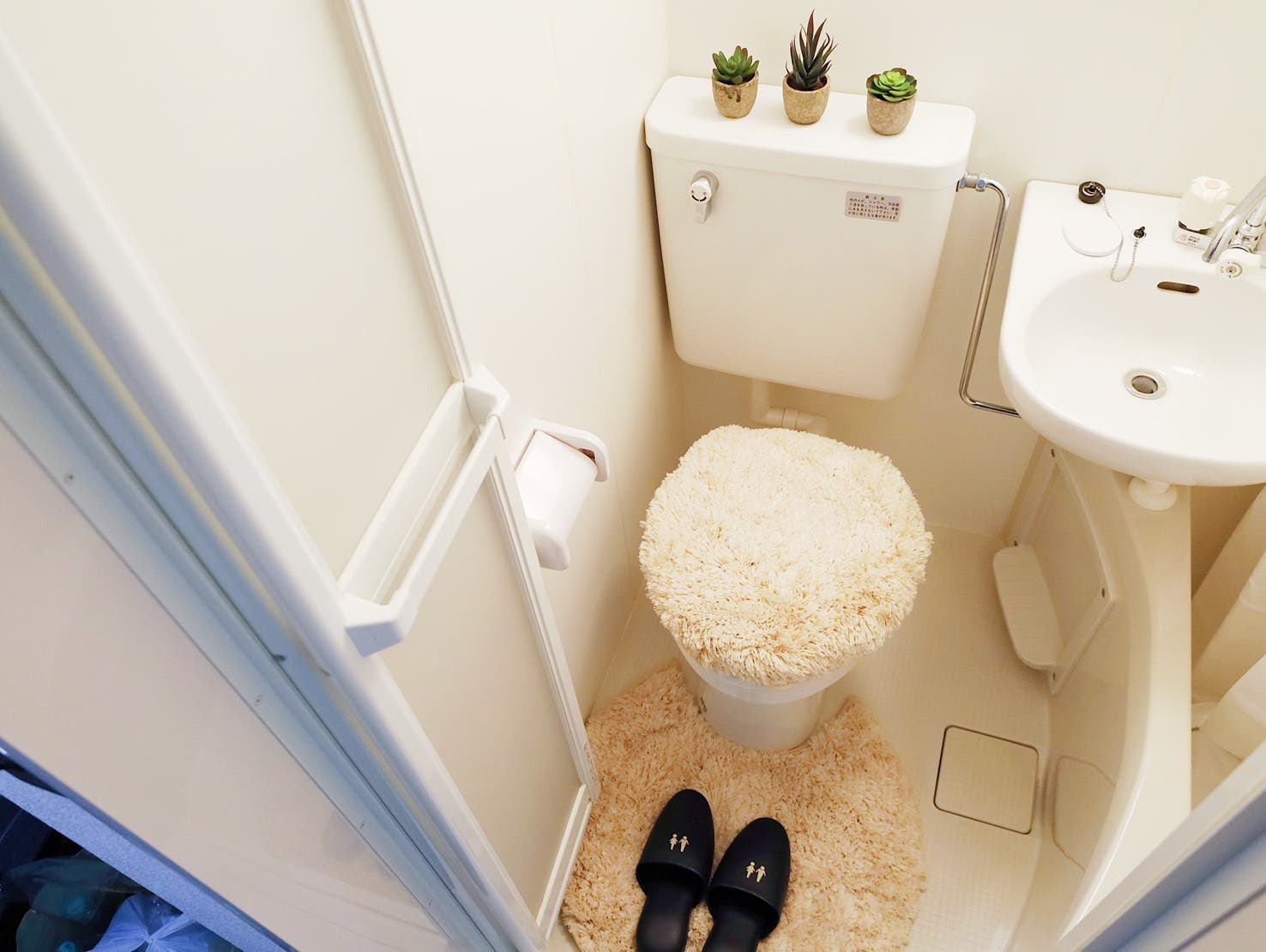 ★新宿西口駅D5出口から徒歩30秒★新宿駅から徒歩2分!土足OK!飲食持込可!会議/ボドゲ/女子会で利用可能!貸会議室KS2新宿の写真23