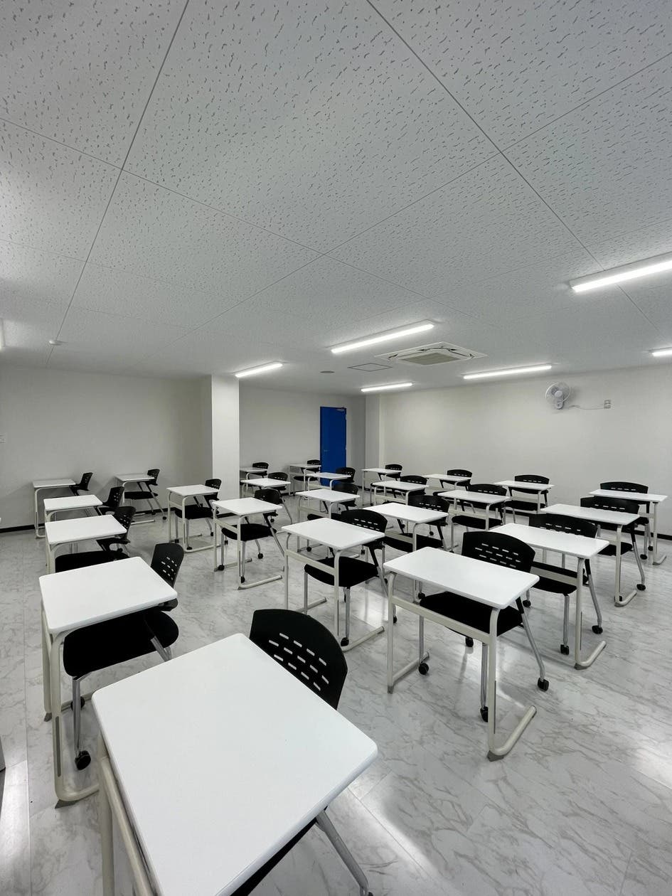 【302】上福岡駅徒歩5分・最大30名着席可能 / wifi無料！完全個室で会議やセミナー、教室開催などに最適の写真3