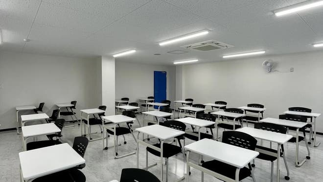 【302】上福岡駅徒歩5分・最大30名着席可能 / wifi無料!完全個室で会議やセミナー、教室開催などに最適の写真3