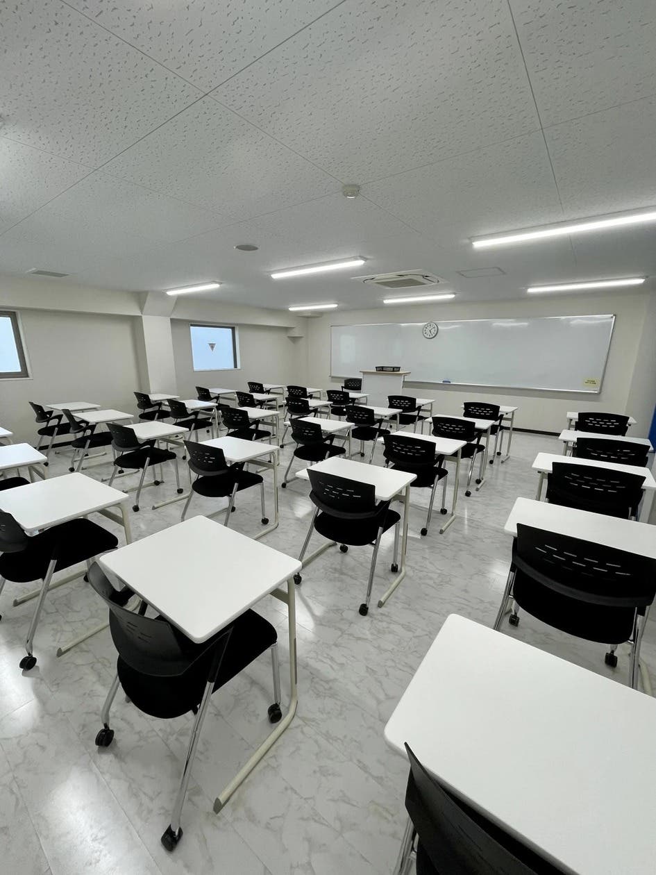 【303】上福岡駅徒歩5分・最大30名着席可能 / wifi無料！完全個室で会議やセミナー、教室開催などに最適の写真2