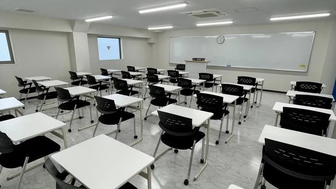 【303】上福岡駅徒歩5分・最大30名着席可能 / wifi無料!完全個室で会議やセミナー、教室開催などに最適の写真2