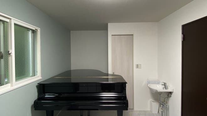 🎊グランドピアノ・エレクトーン完備🎹24年8月調律🎶国領駅5分、調布2駅🚶♀️WiFi無料✨教室🆗の写真2